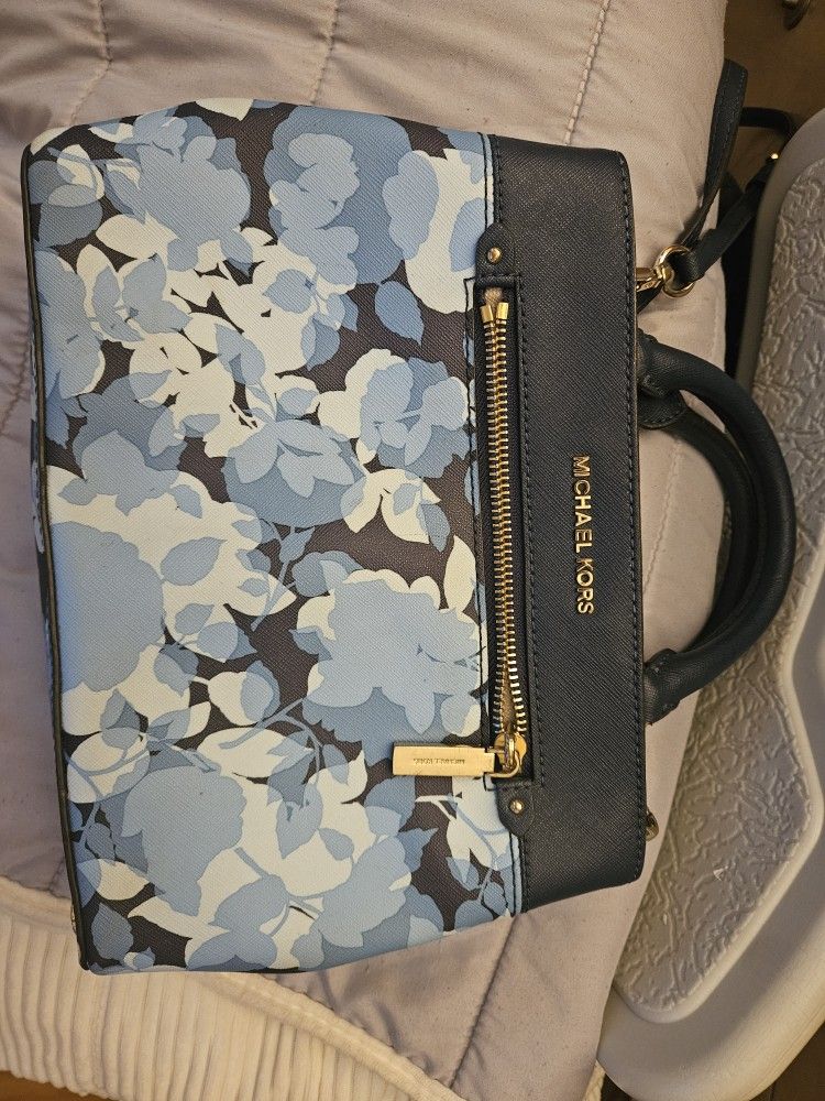 Mc Purse for Sale in New Port Richey, FL - OfferUp