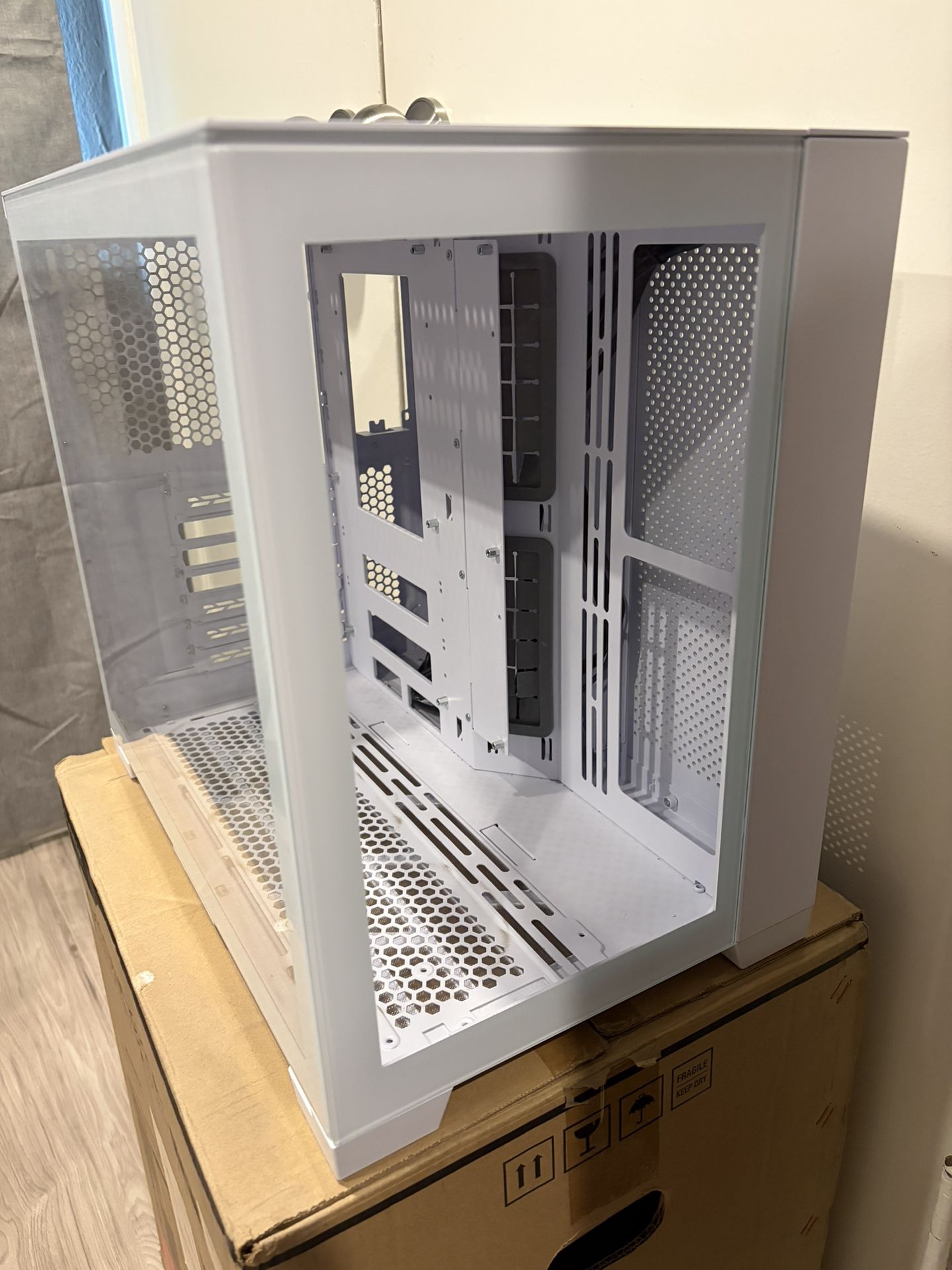 PC Computer Parts - Case, AIO, Fans, Keyboard, Mouse for Sale in Rialto ...
