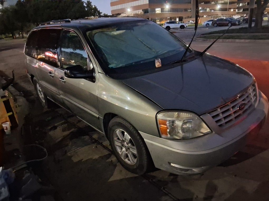 2004 Ford Freestar for Sale in Dallas, TX - OfferUp