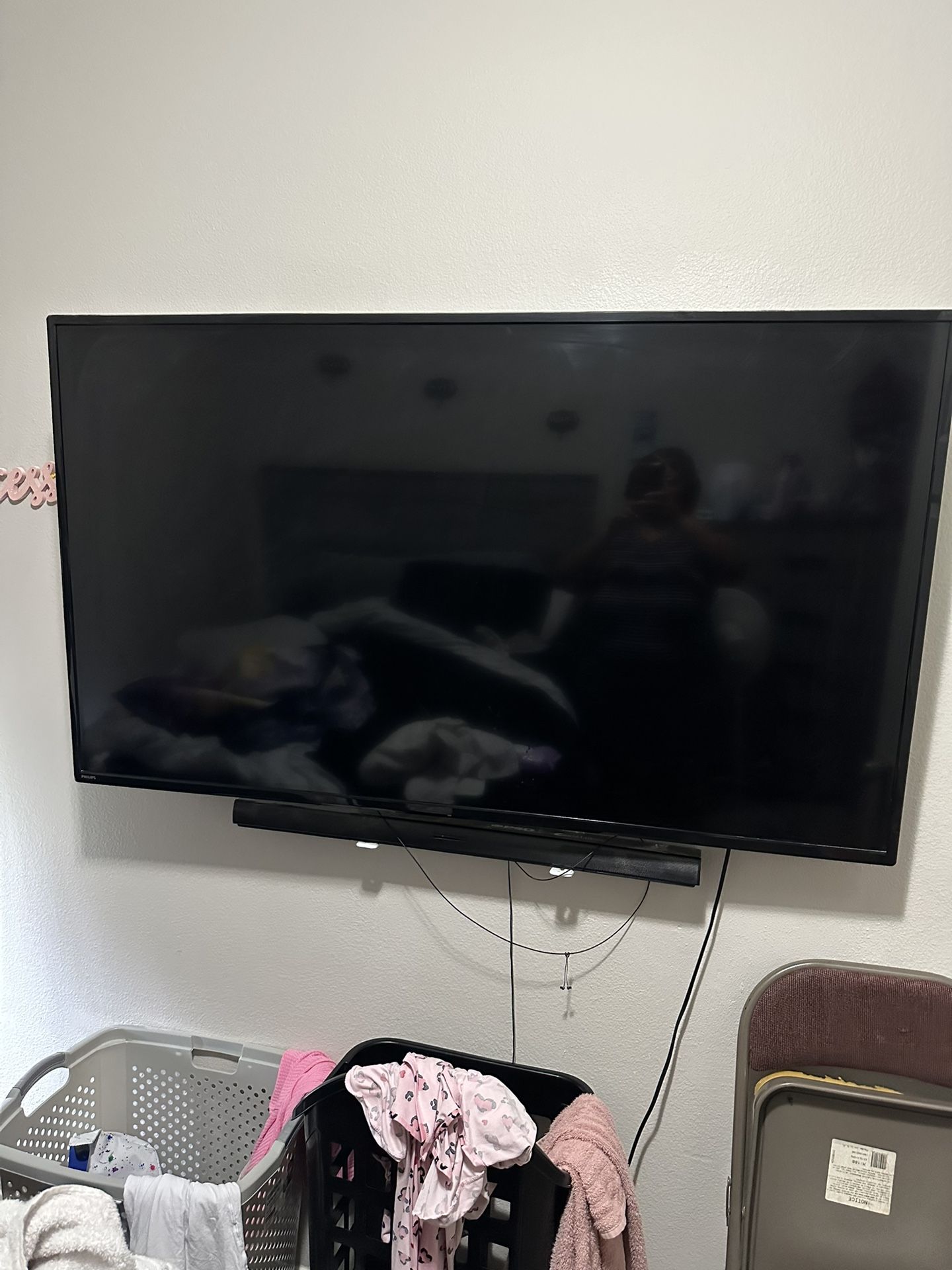 Philips 4K 65” Smart TV for Sale in Houston, TX - OfferUp