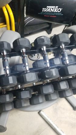 Ivanko dumbbell set 5lbs to 40lbs w/stand for Sale in Norco, CA - OfferUp