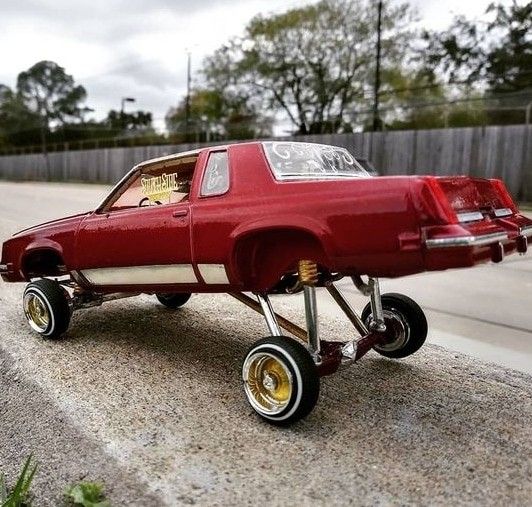 Candy Apple Red Cutlass Supreme for Sale in Houston, TX - OfferUp