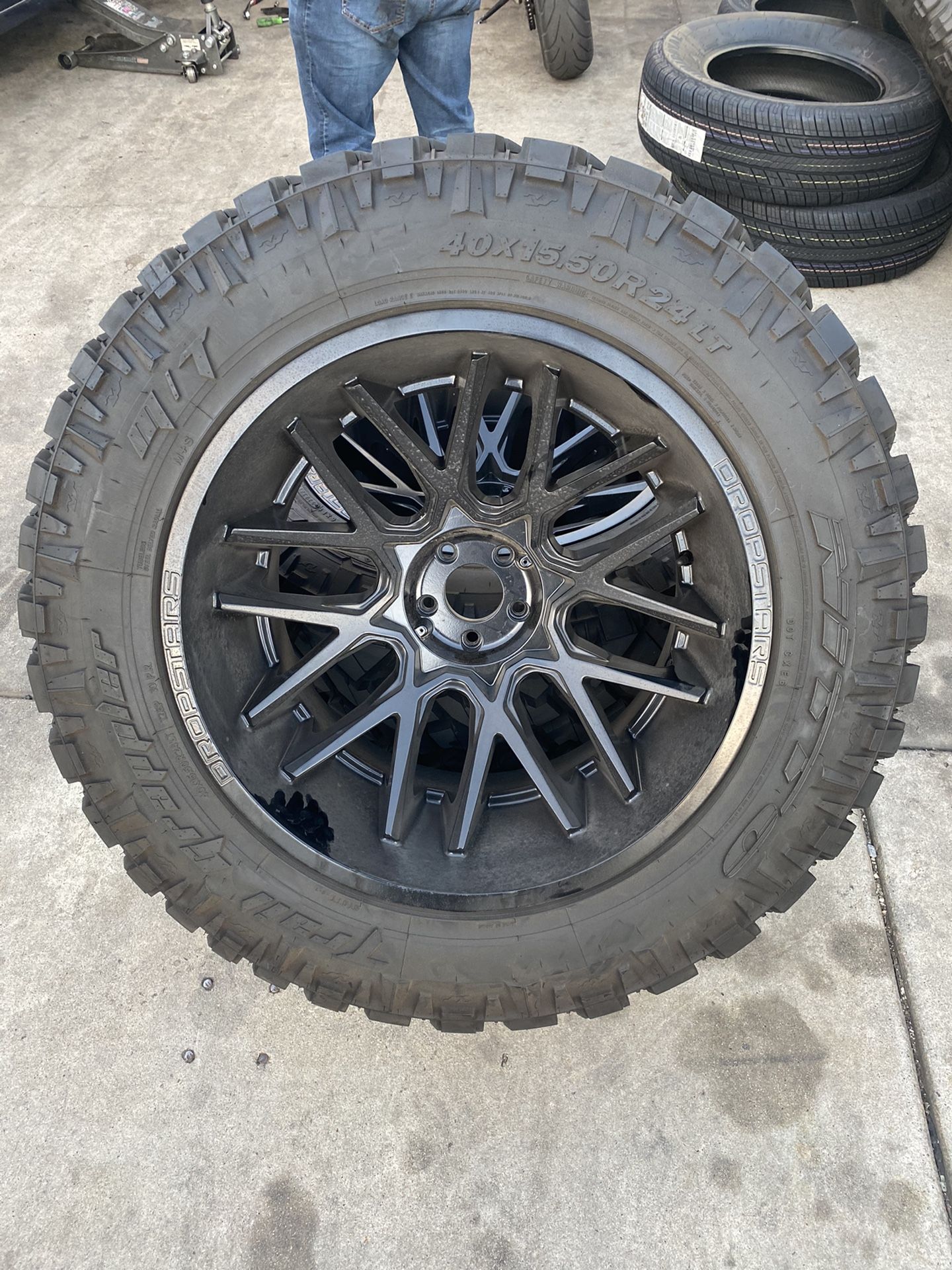 Jeep - 24 Inch wheels 40 Inch tires for Sale in Walnut, CA - OfferUp