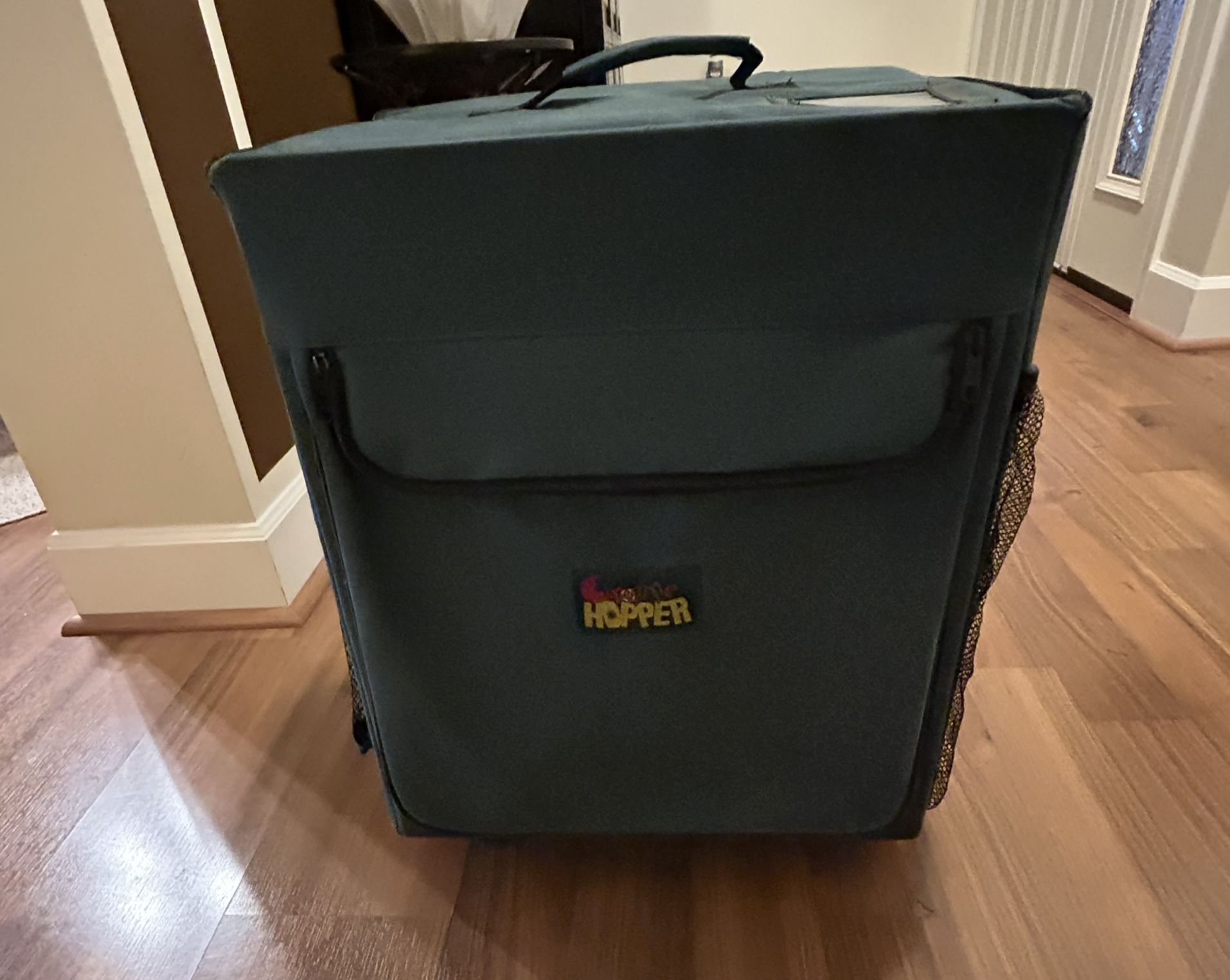 Cropper Hopper Green Scrapbook Rolling Cart for Sale in Kent, WA - OfferUp