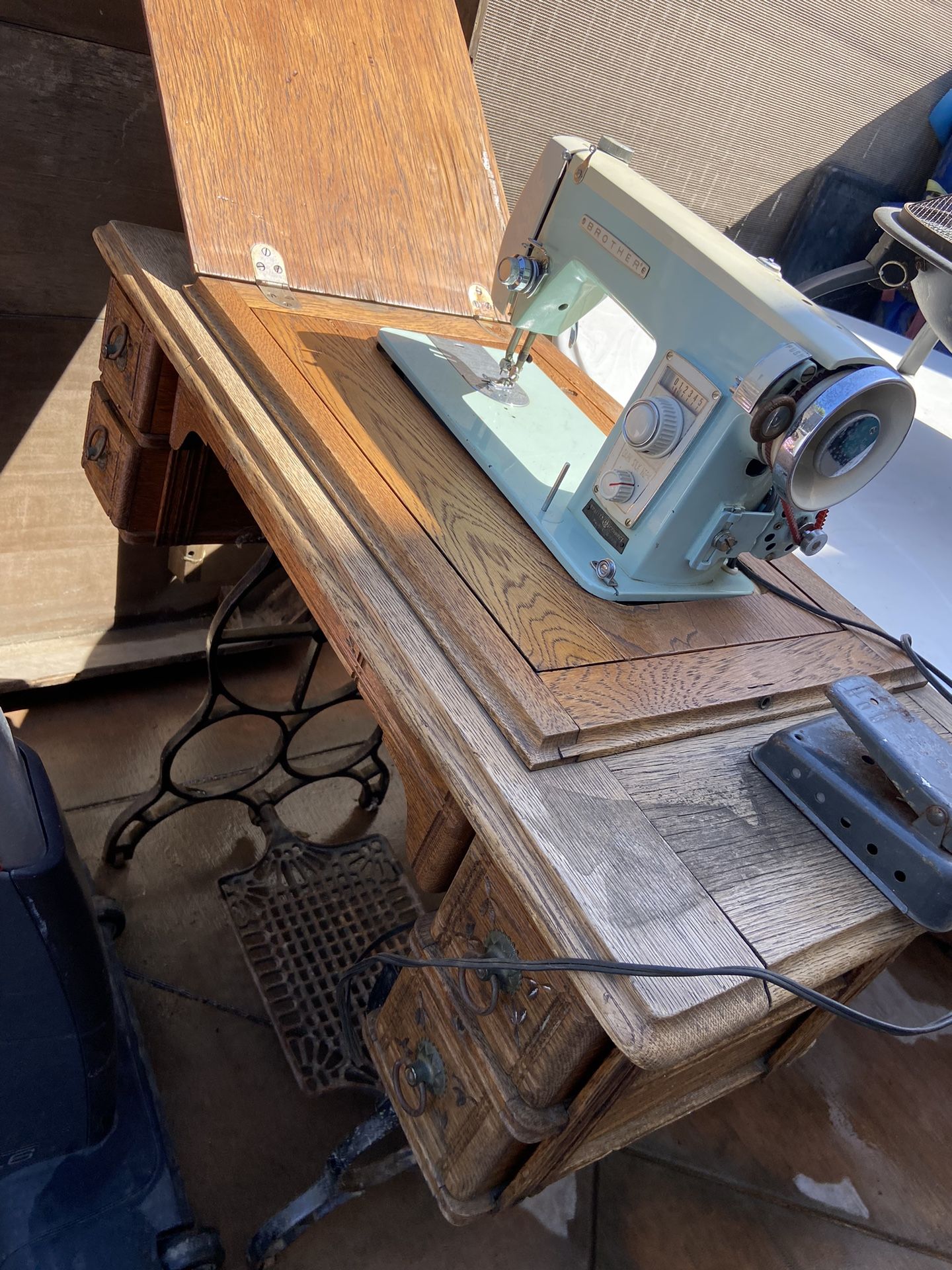 Vintage BROTHERS sewing Machine for Sale in Lakewood, CA - OfferUp