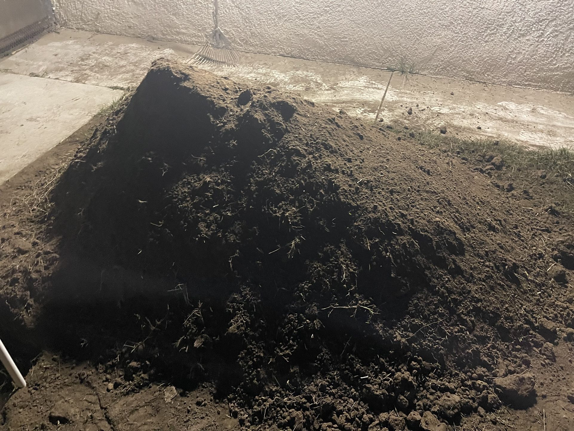 Soil - Free for Sale in Whittier, CA - OfferUp