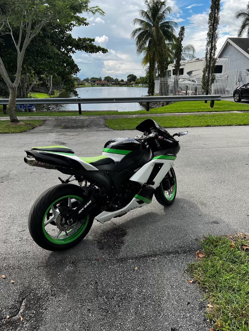 2007 Kawasaki Zx6r for Sale in Pembroke Pines, FL - OfferUp