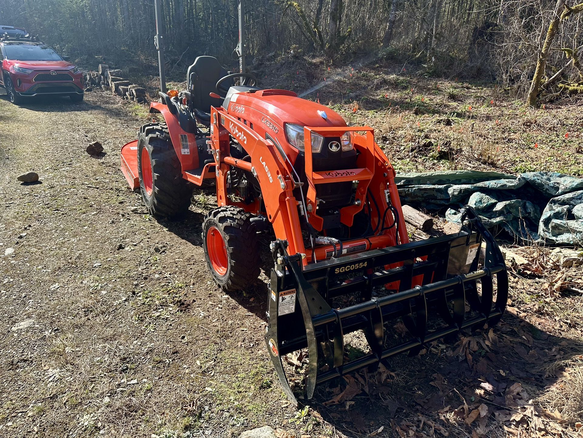 2023 Kubota Tractor LX3310 (less Than 15 Hours) with Loader/Bucket ...