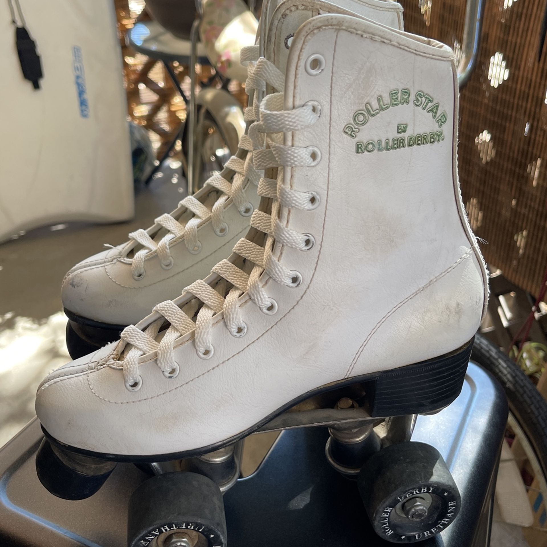 Vintage Roller Skates With Key