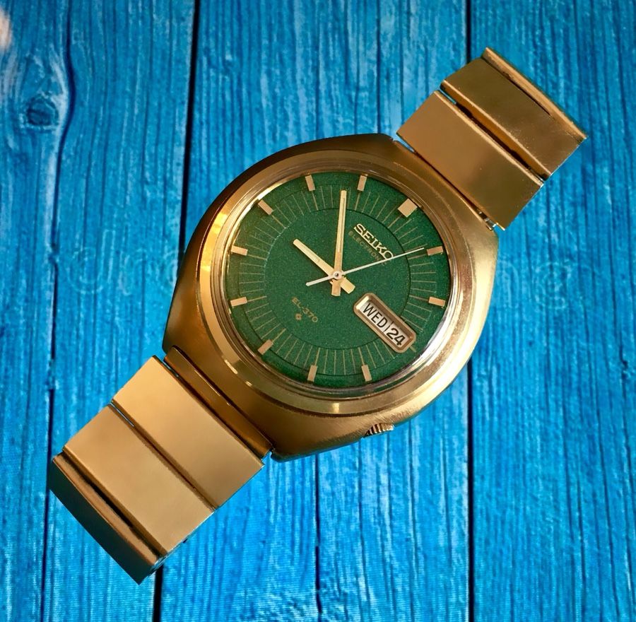 Scarce SEIKO ELECTRONIC EL370 - 3703-8009 Green Dial, Day/Date ...