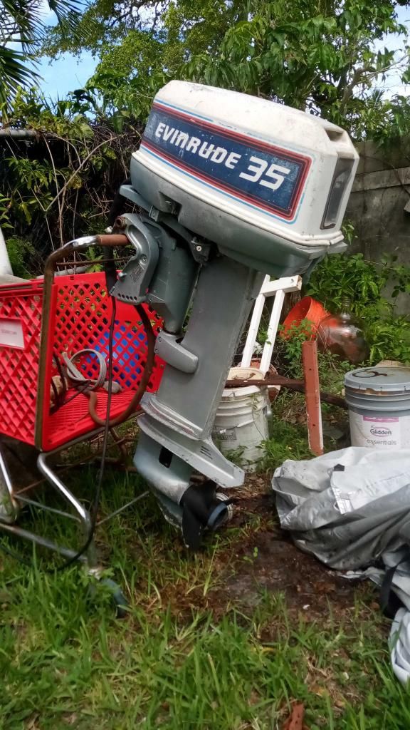 Evinrude Johnson 35 outboard. for Sale in Biscayne Park, FL - OfferUp