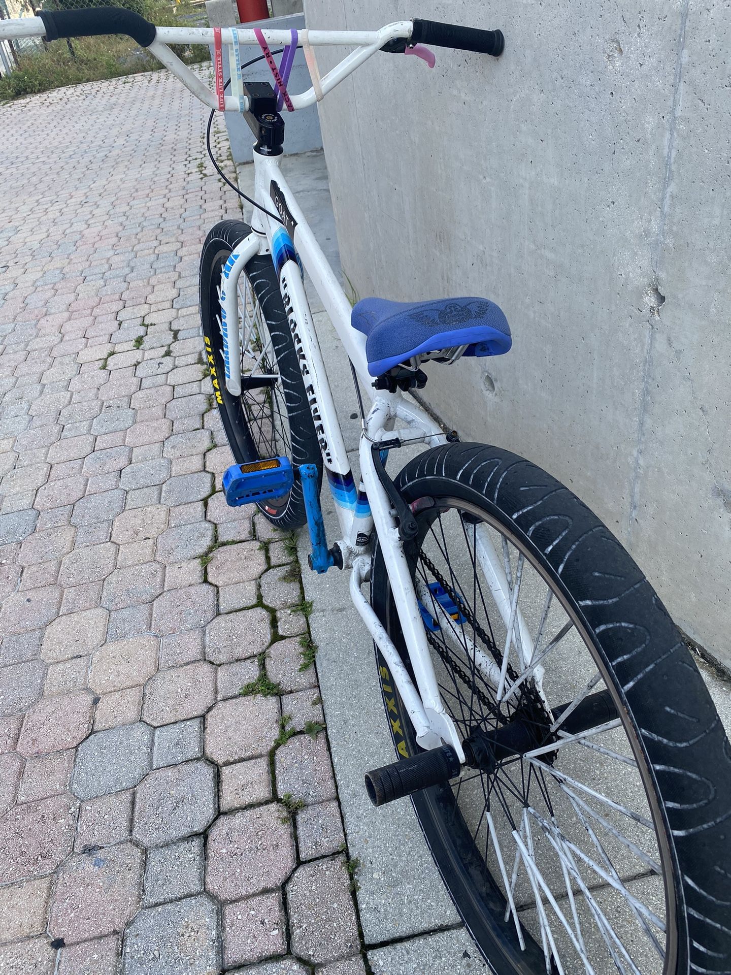 Blocks Flyer for Sale in Miami, FL - OfferUp