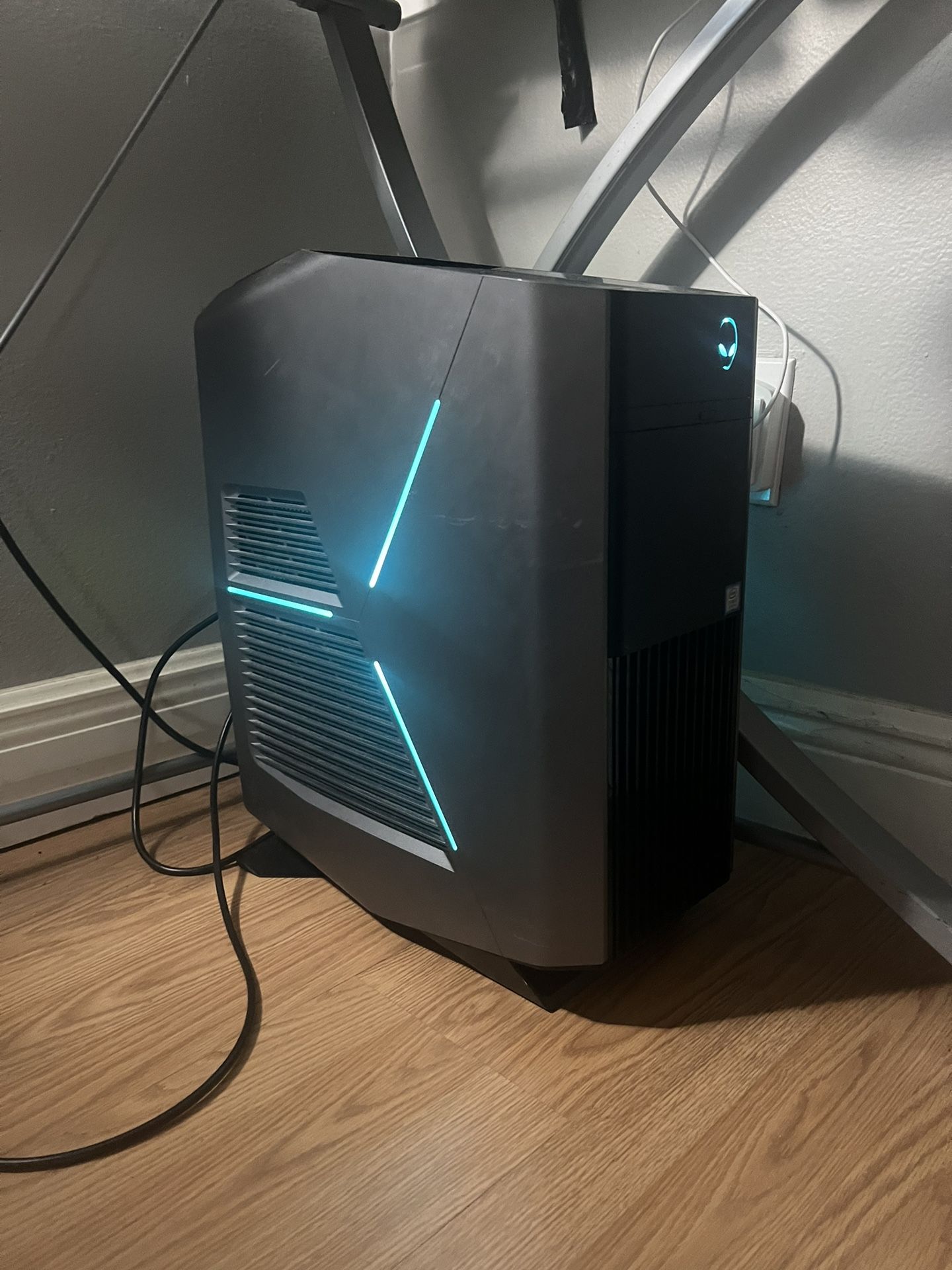 Alienware Aurora R7 for Sale in Town 'n' Country, FL - OfferUp