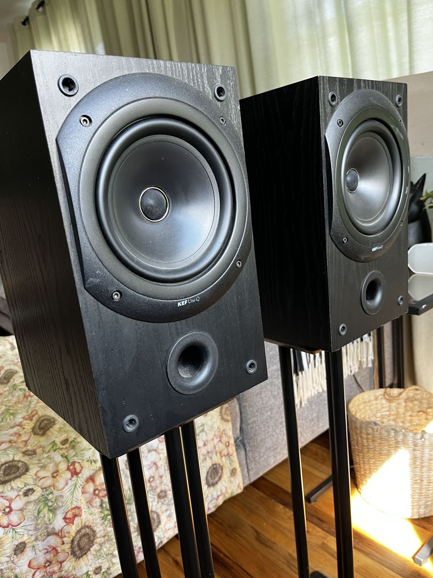 Vintage KEF Q10 Bookshelf Speakers for Sale in Portland, OR - OfferUp