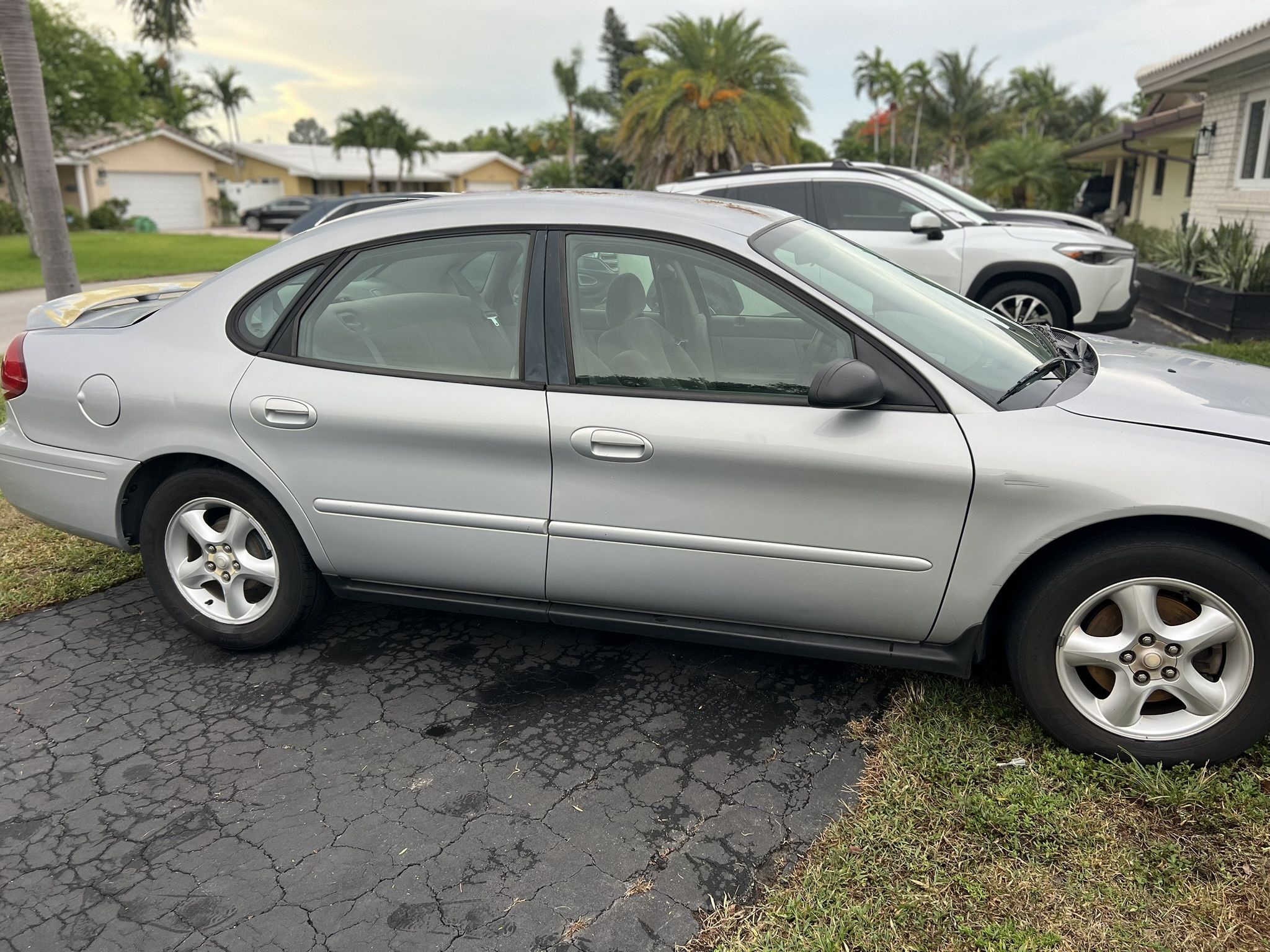 2006 Ford Taurus for Sale in Oakland Park, FL - OfferUp