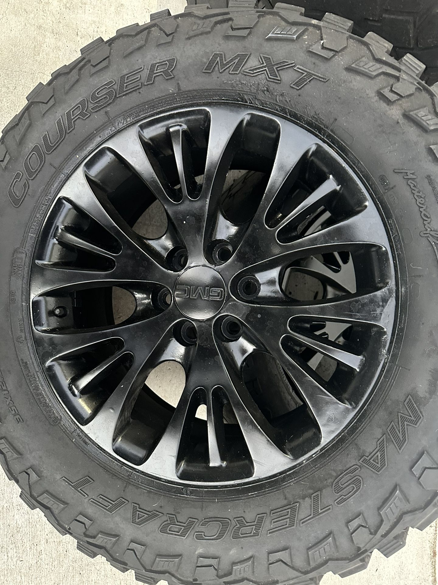 20 Inch Chevy Suburban Set Of Rims For Sale for Sale in Miami, FL - OfferUp
