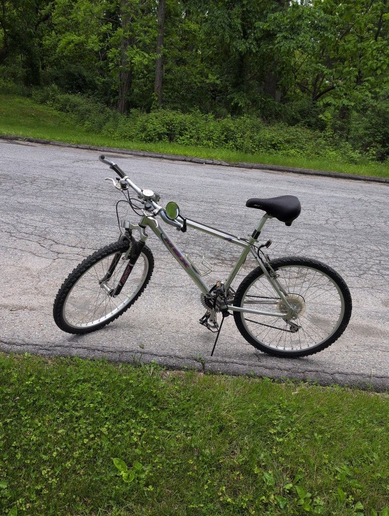 21 Speed Mongoose MGX for Sale in Hopewell, NY - OfferUp