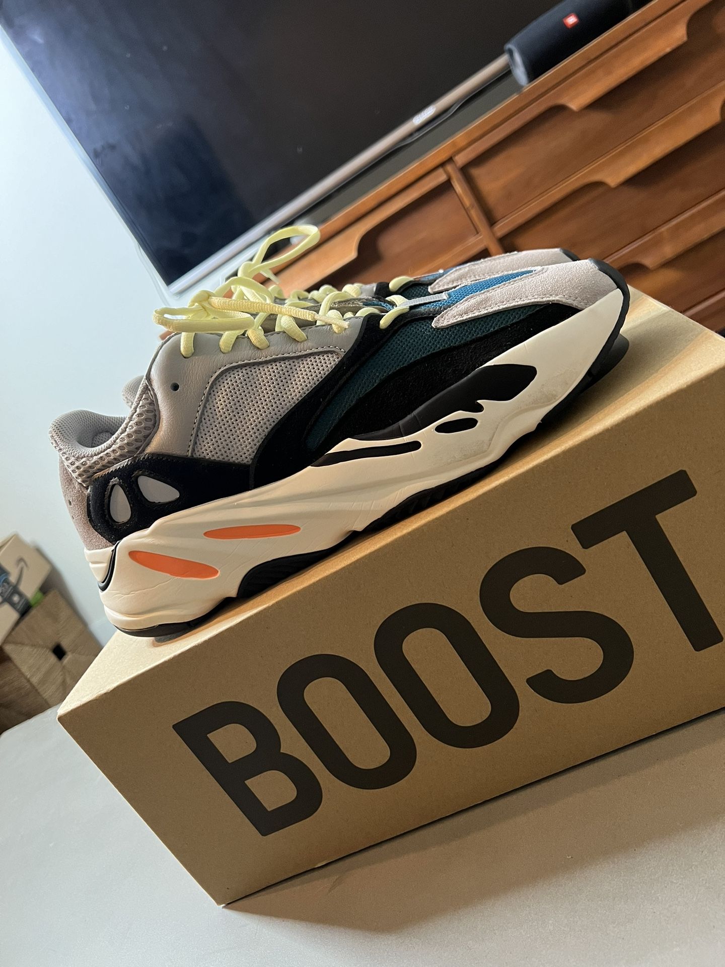 Yeezy Boost Wave Runner for Sale in West Covina, CA - OfferUp
