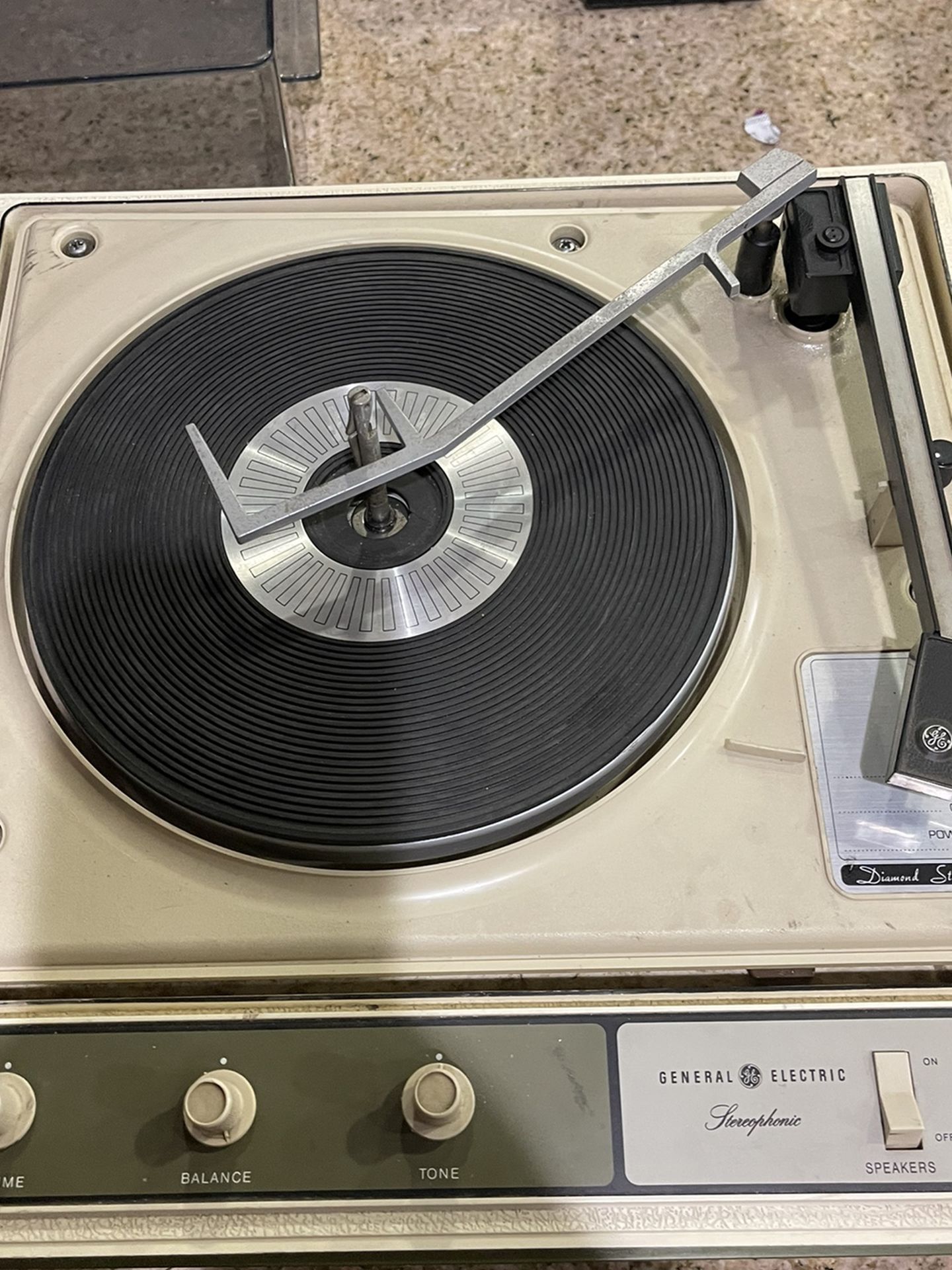 LP Record Player for Sale in Menifee, CA - OfferUp