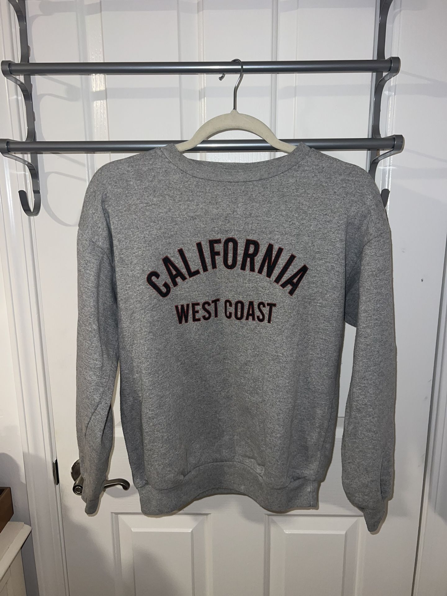 California Grey Crewneck Sweatshirt for Sale in Santa Clara, CA - OfferUp