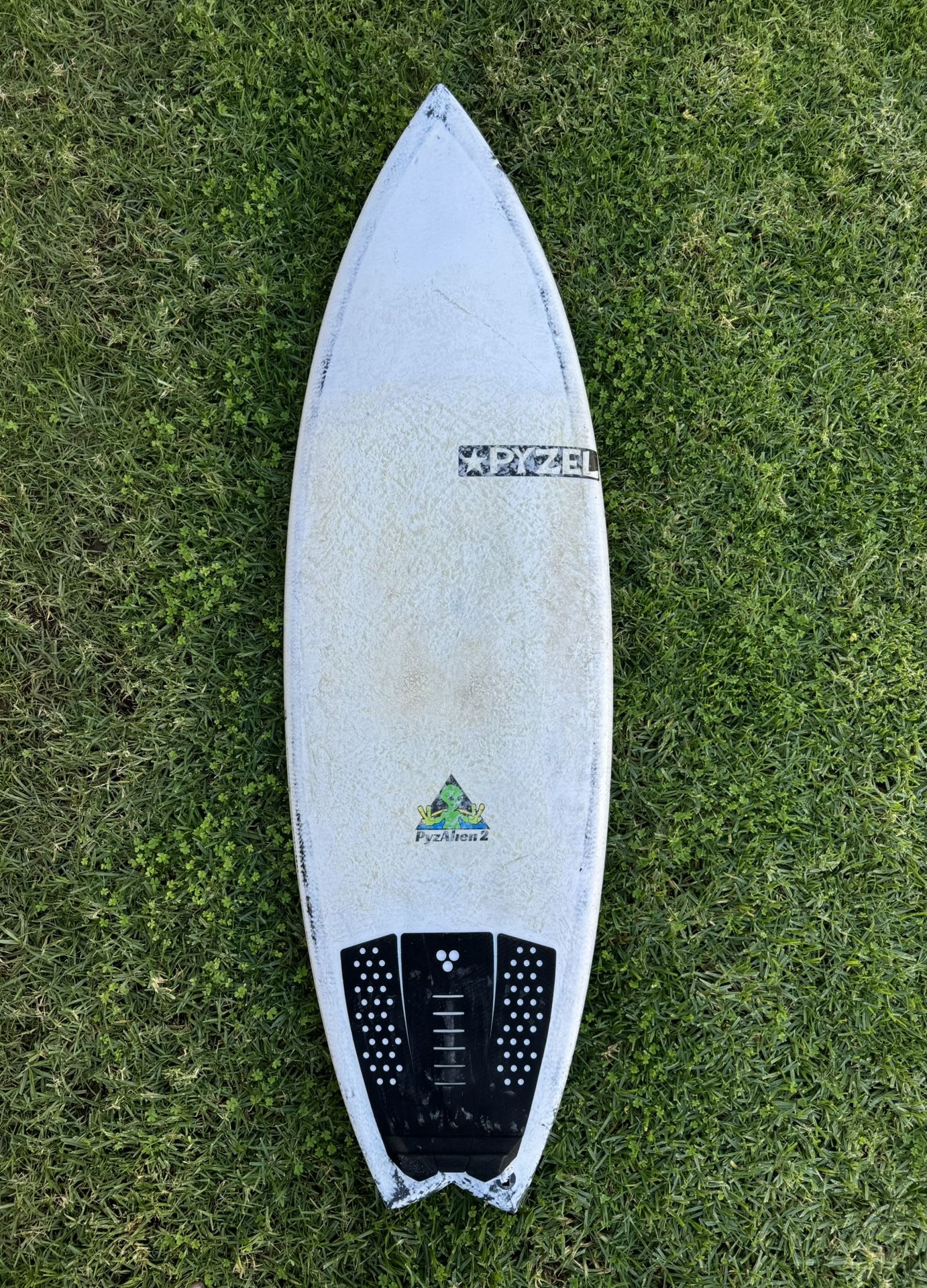 5’5 Pyzel Dark Arts Surfboard (Pyzalien 2) for Sale in Encinitas, CA ...