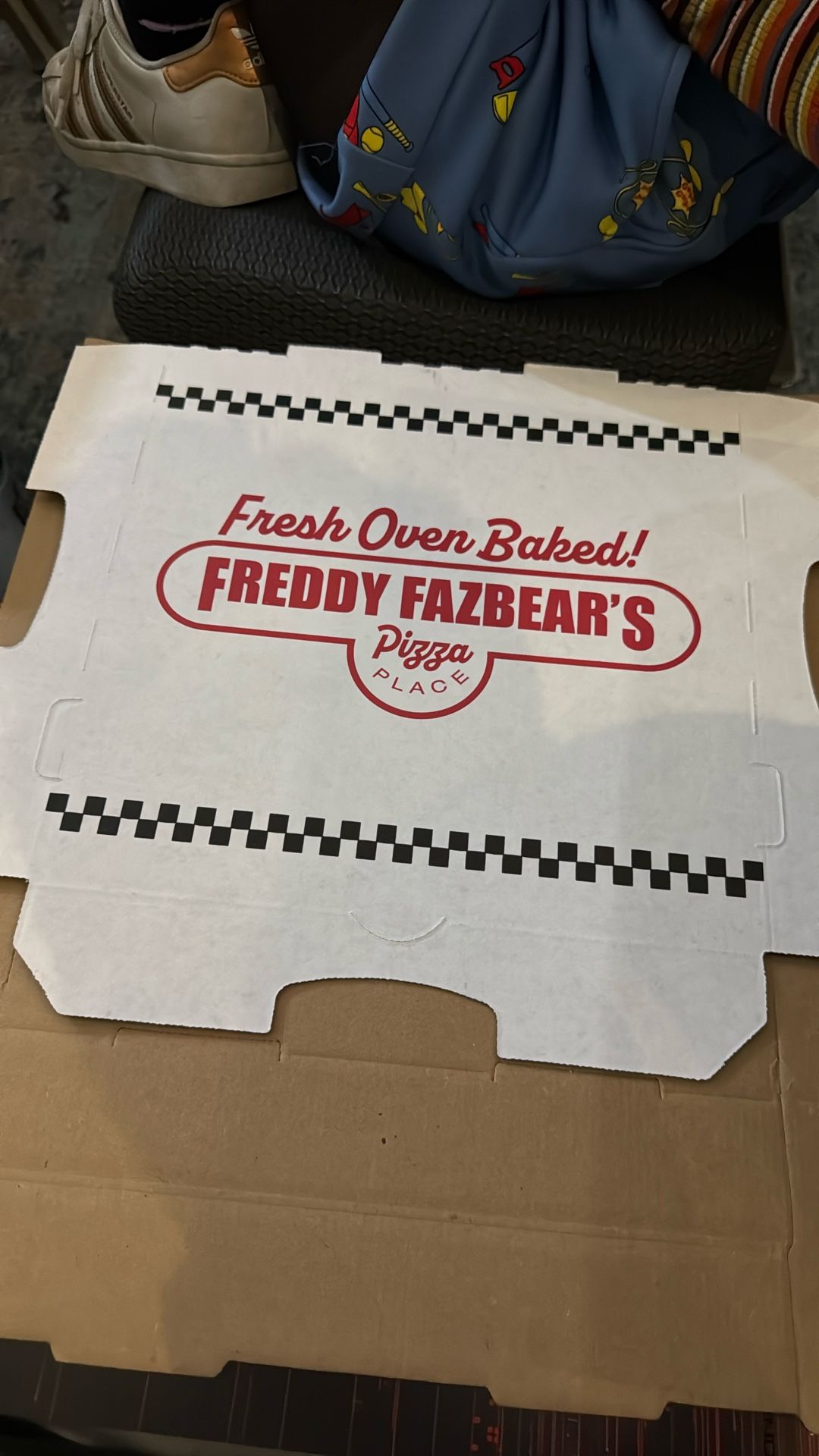 Fnaf Five Nights At Freddy Pizza Box Comic Con for Sale in San Diego ...