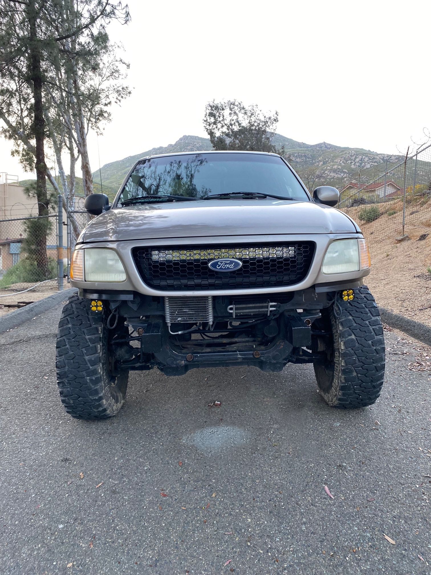 Ford supercrew 4by4 for Sale in Moreno Valley, CA - OfferUp