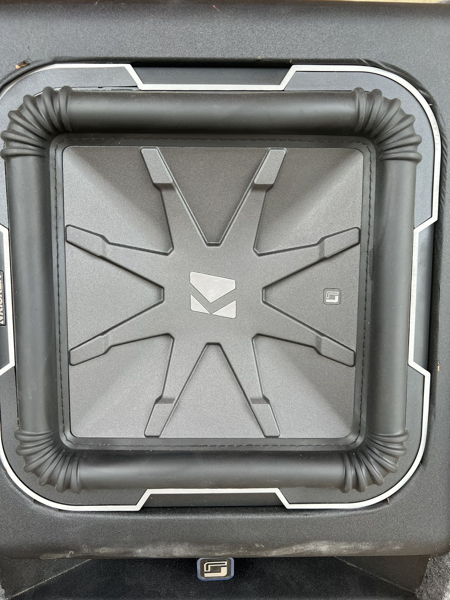 KICKER 41VL7122 12 Inch L7 Sub In Ported Box $350 Or Trade for Sale in ...