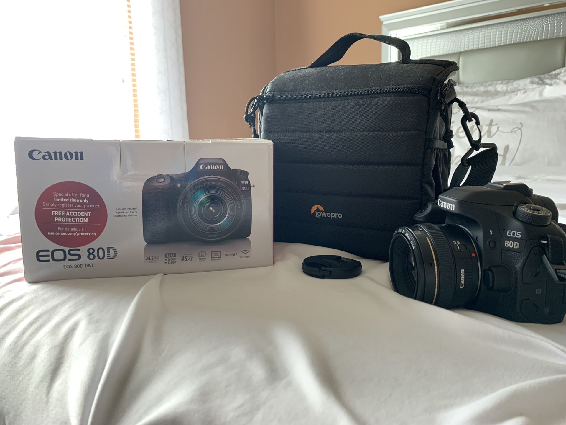 Canon EOS 80D with the case and 50 mm lens for Sale in Portland, OR - OfferUp