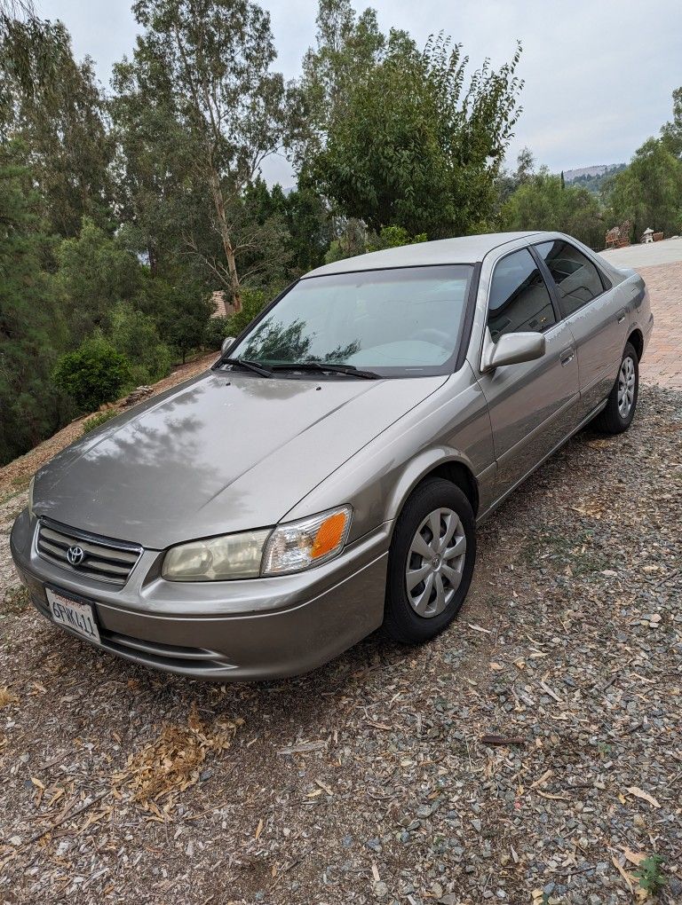 2000 Toyota Camry for Sale in Riverside, CA - OfferUp