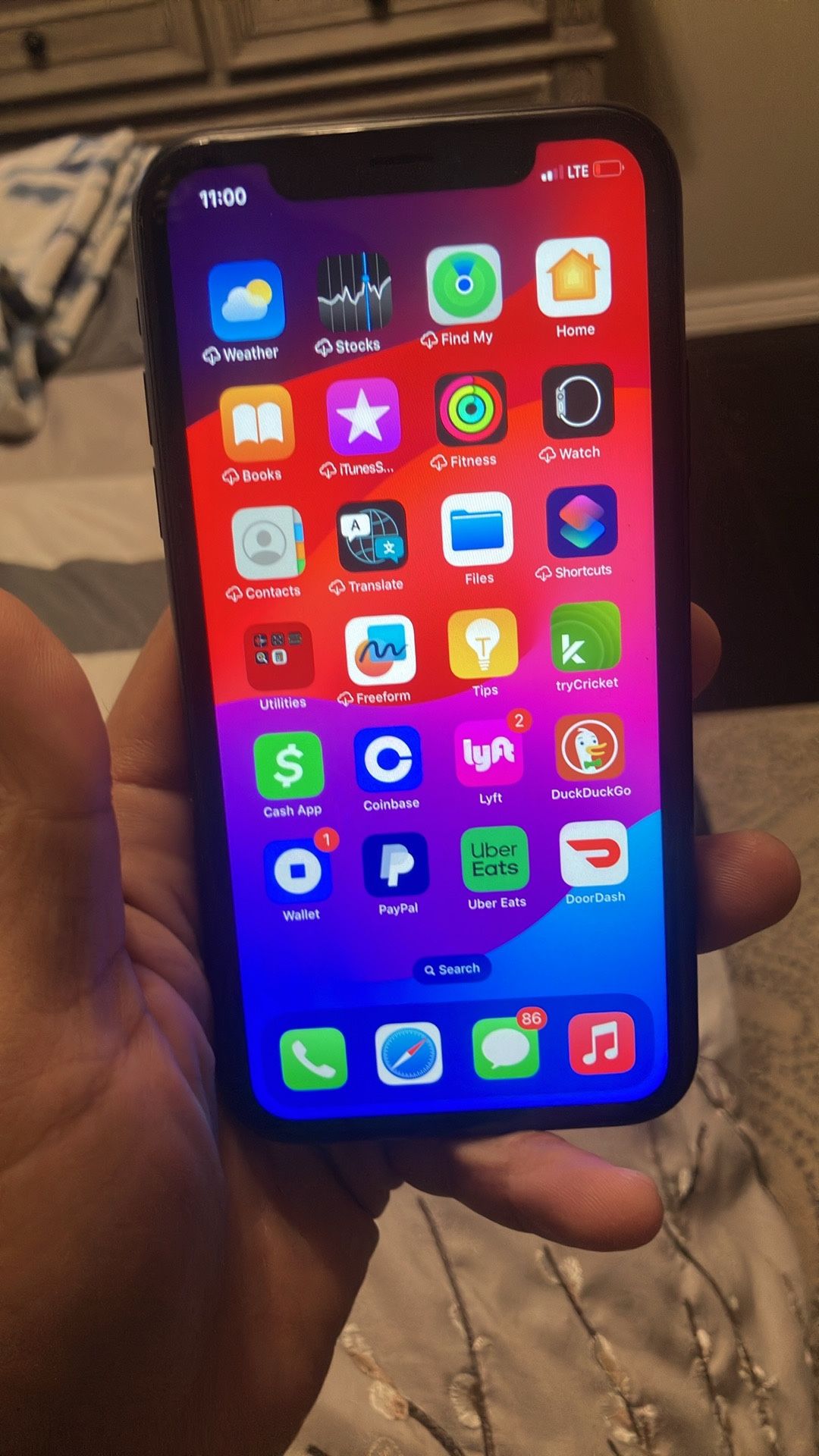 Unlocked Iphone Xr 64gb for Sale in El Paso, TX - OfferUp