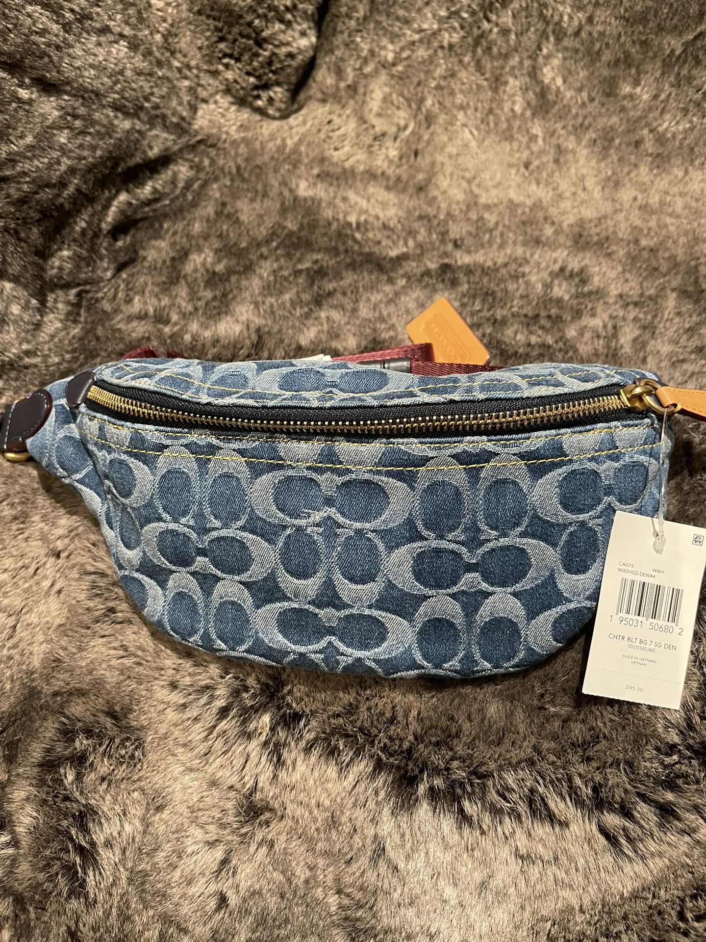 Coach Charter Men’s Washed Denim Belt Bag 7 In Signature Denim Ca075 ...