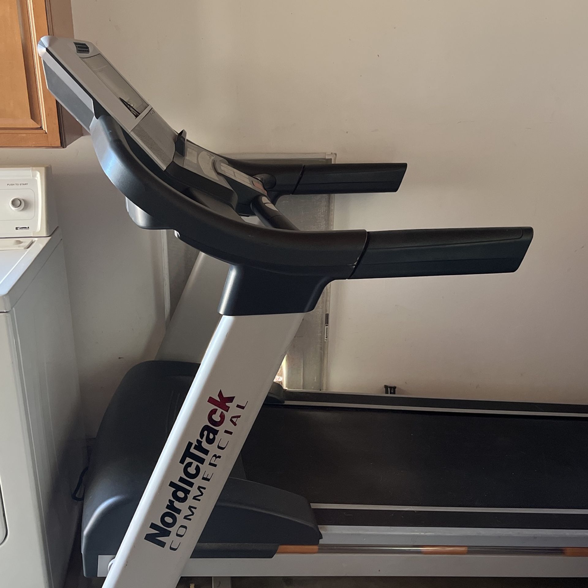 Norditrack Commercial ZS treadmill for Sale in Chula Vista, CA - OfferUp