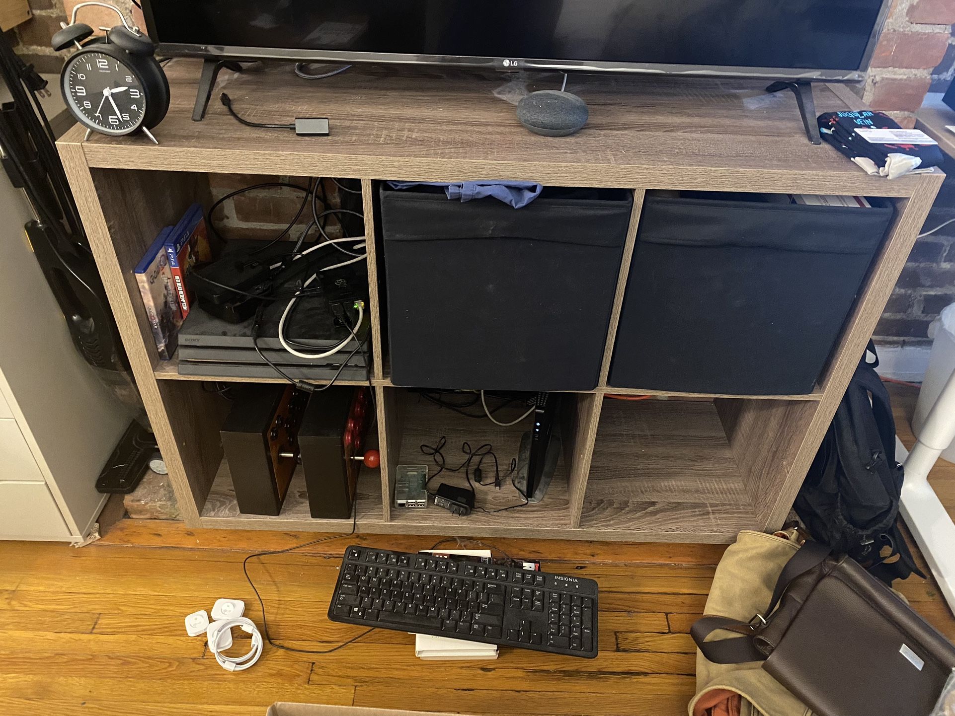 3x2 Cubby bookshelf for Sale in New York, NY - OfferUp