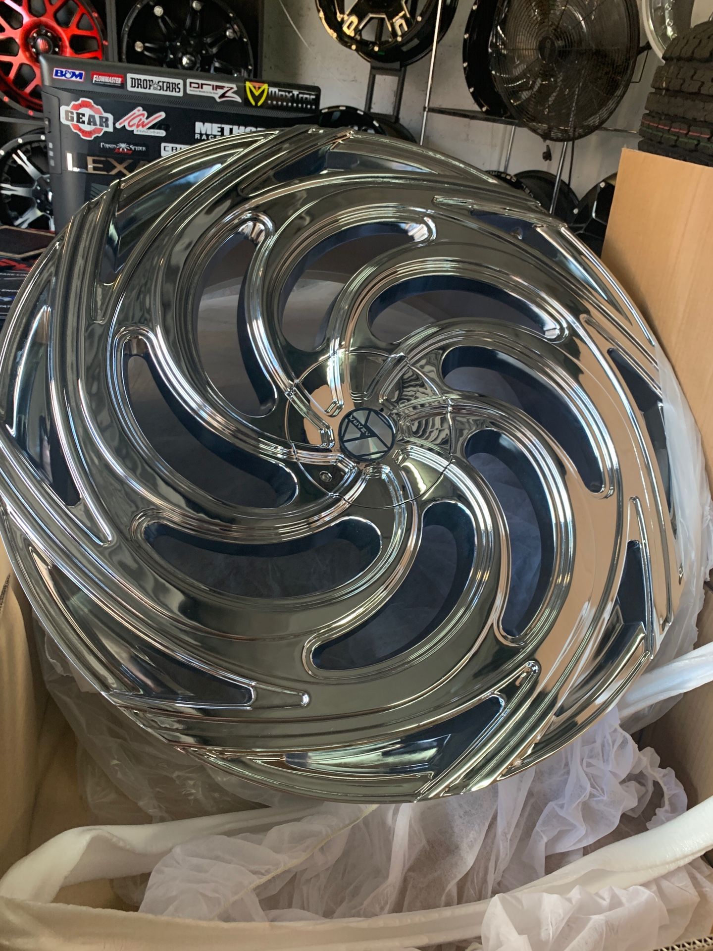 26 inch chrome AZARA AZA-519, 6x139.7/6x135 Chevy Silverado Ford F-150 ...