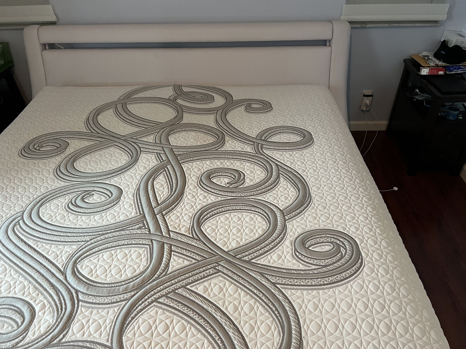 Free King Size Mattress And Frame For Sale In Fort Lauderdale FL OfferUp free-king-size-mattress-and-frame-for-sale-in-fort-lauderdale-fl-offerup