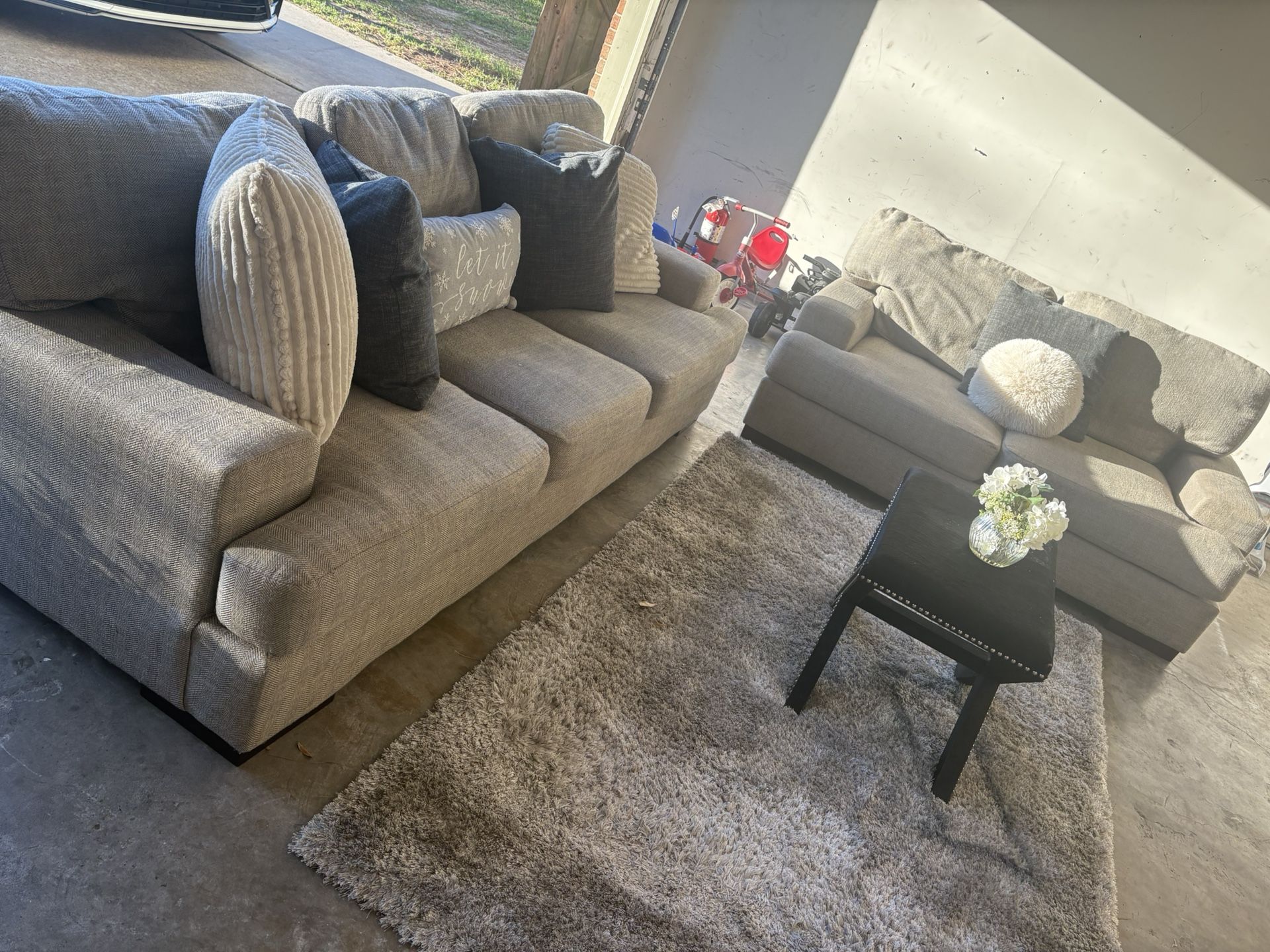 Couches for Sale in Spring, TX - OfferUp