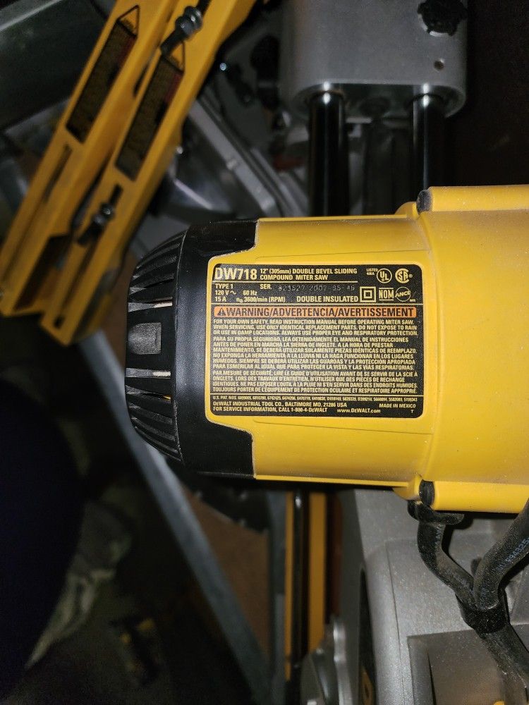 DeWalt DW718 Compound/Slide Miter Saw for Sale in Des Plaines, IL - OfferUp