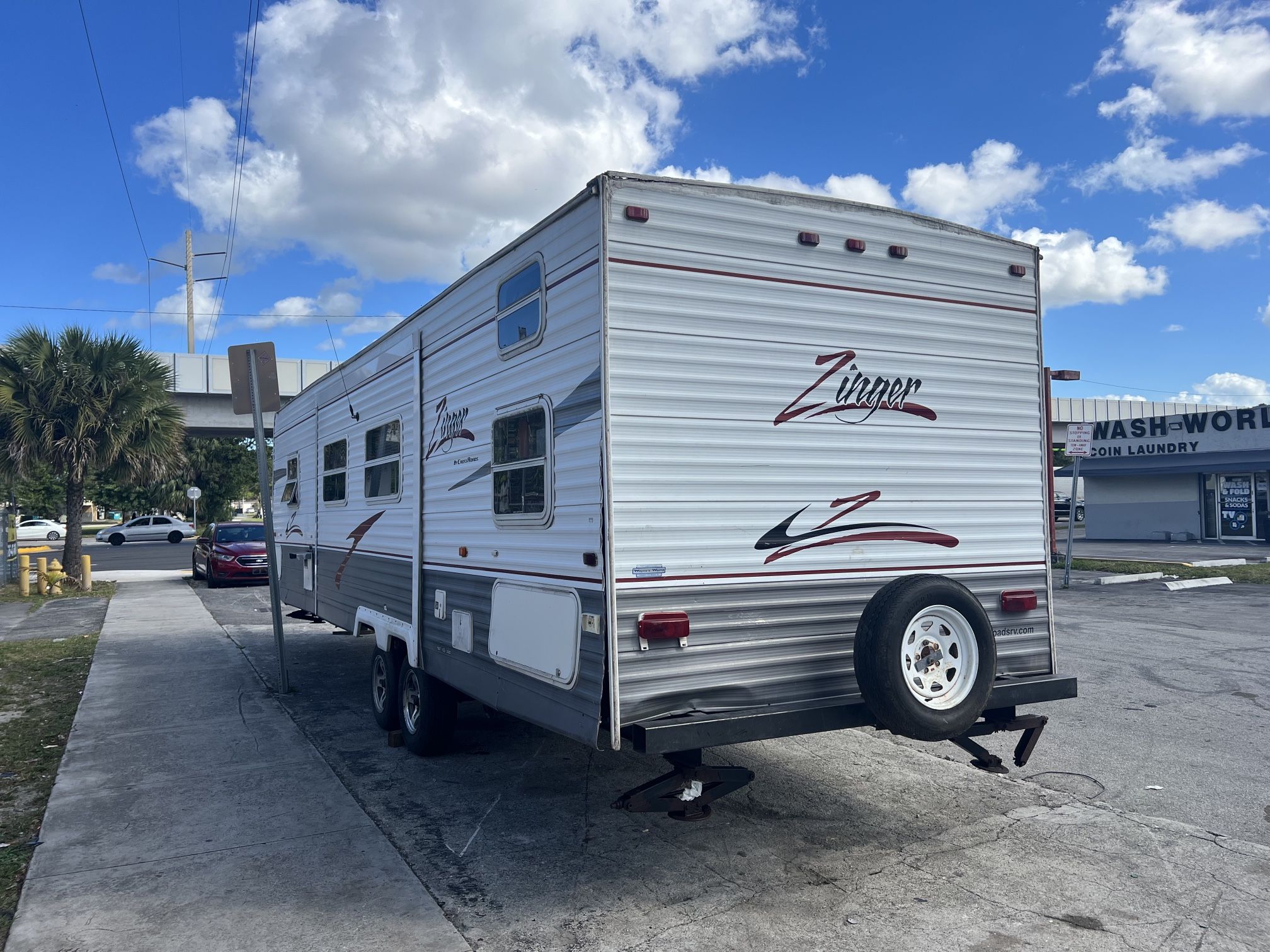 Cross road mobile home trailer for Sale in Miami, FL - OfferUp
