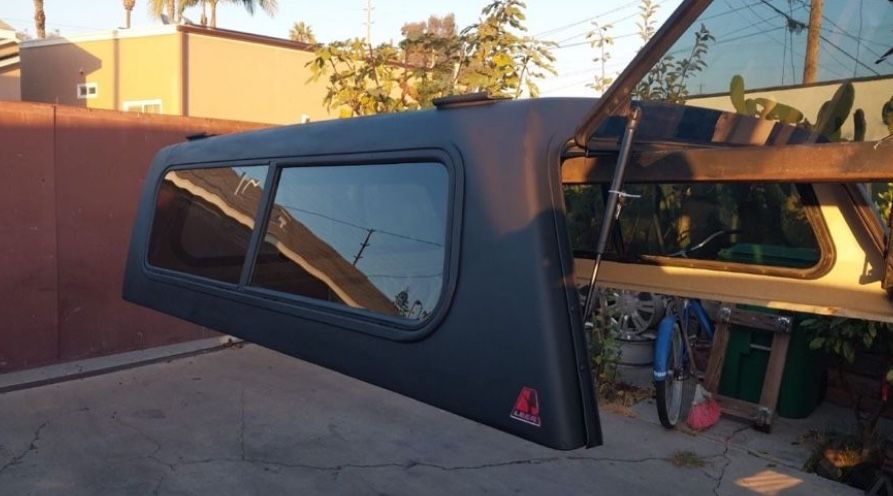 Leer Ford Ranger Camper Shell 6 Foot for Sale in San Diego, CA - OfferUp