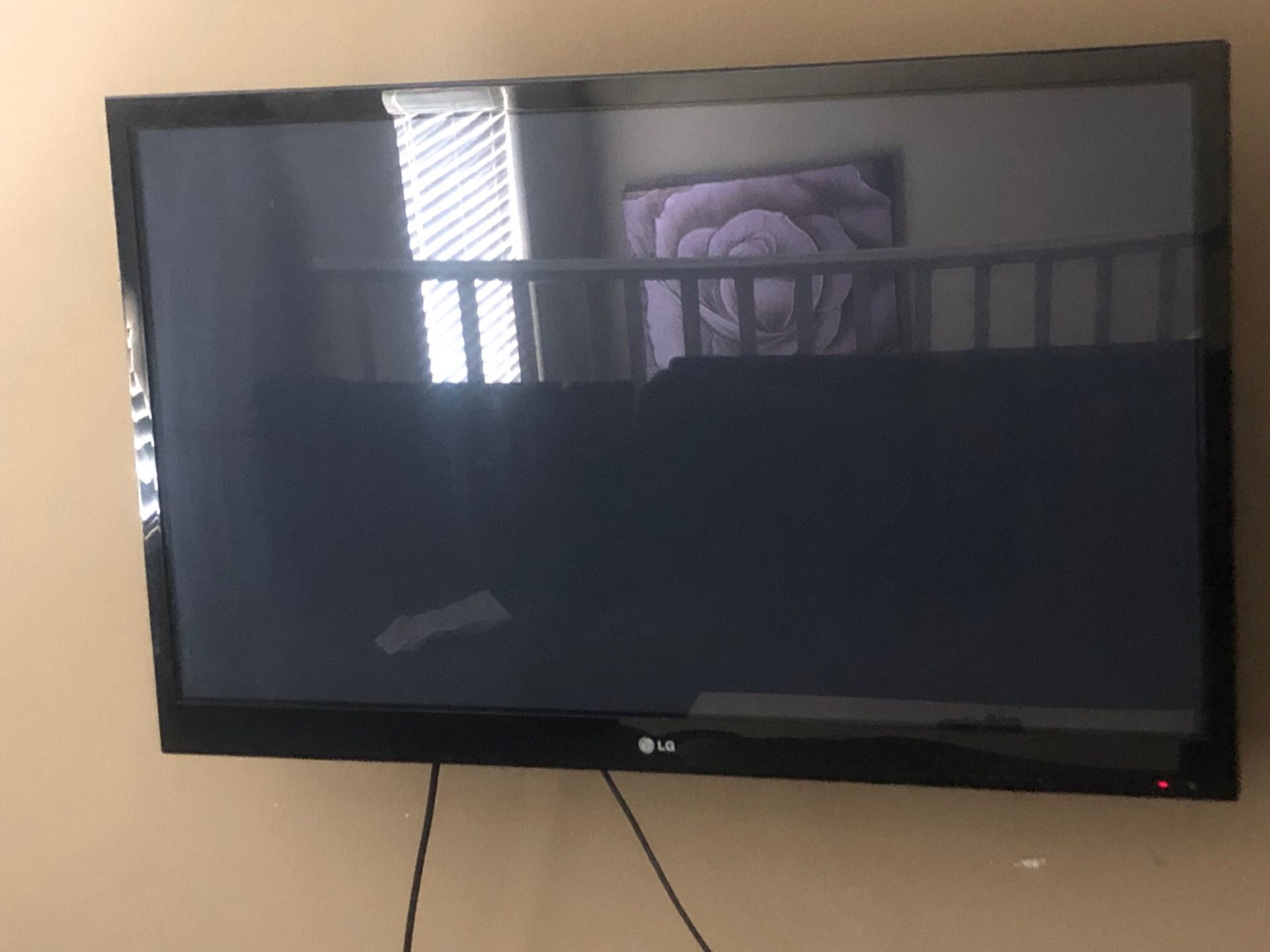 Lg Plasma Tv On Wall
