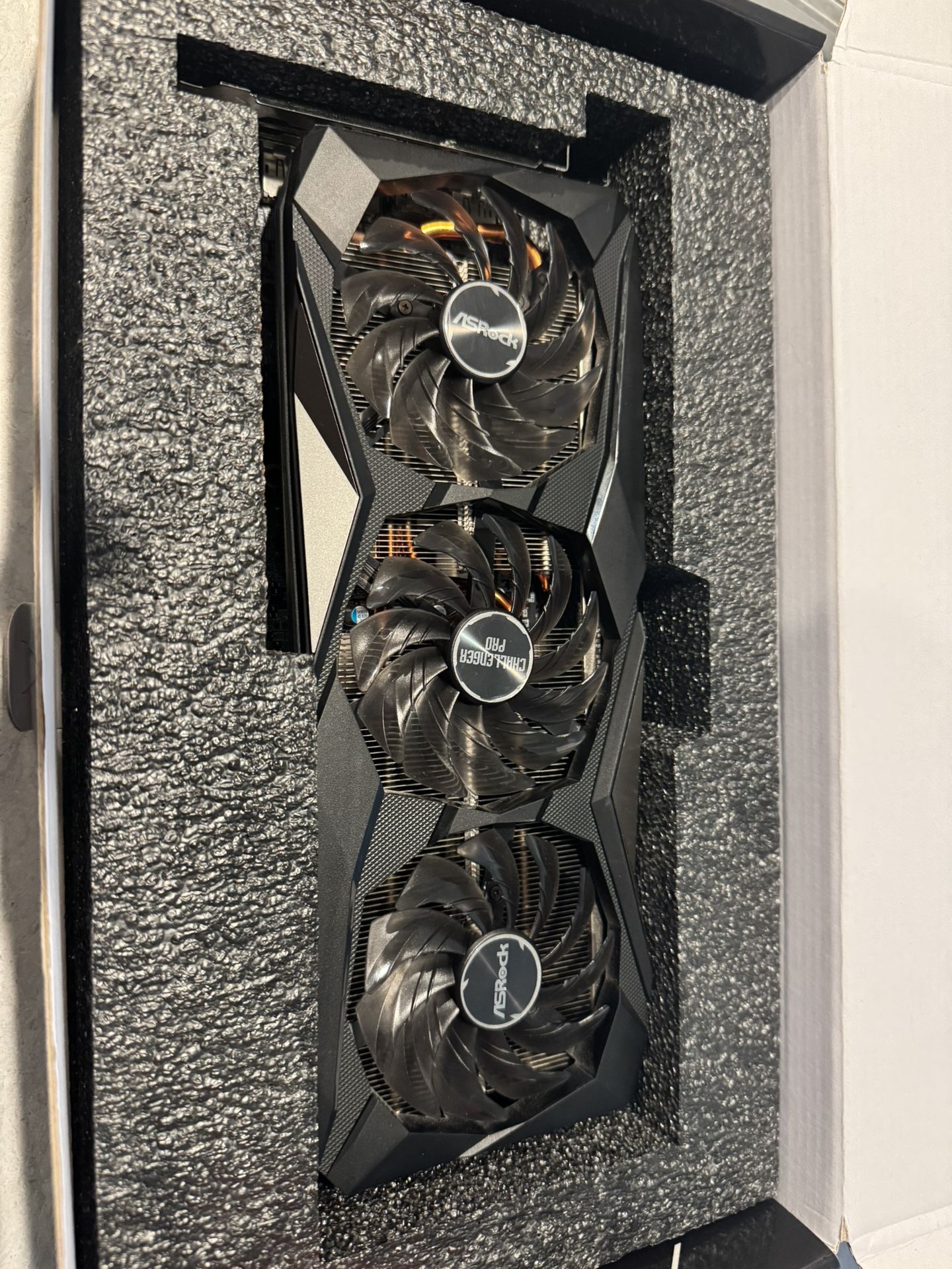 AMD Radeon Challenge Pro Rx 6600 XT for Sale in Port St. Lucie, FL ...