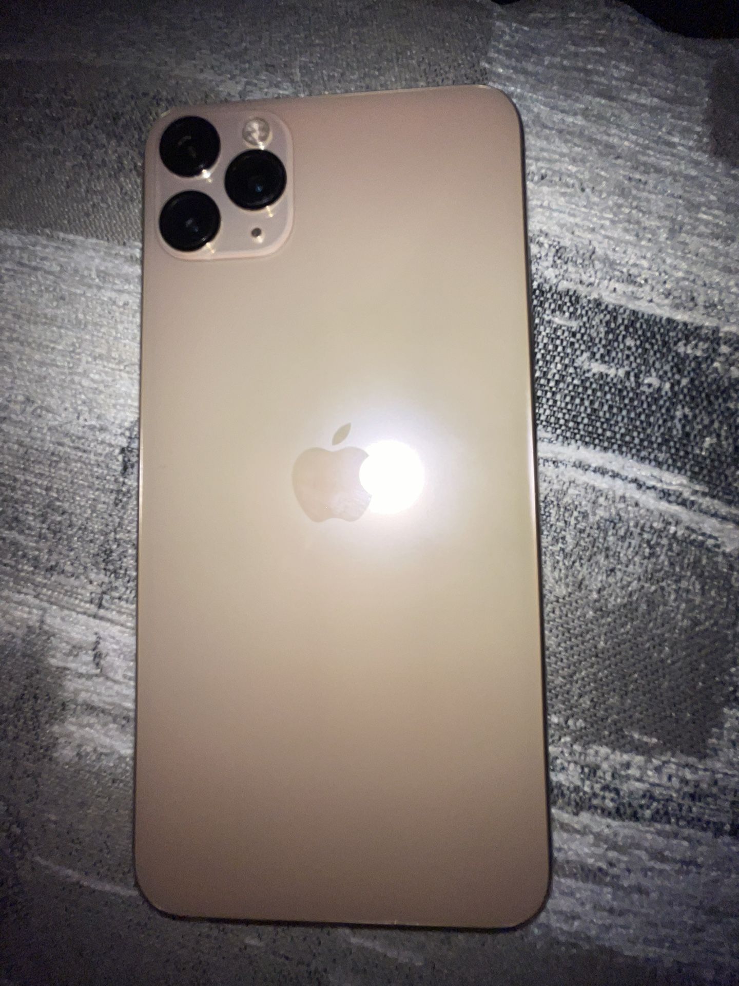 IPhone 11 Pro Max -Screen Cracked But Works for Sale in Portland, OR ...