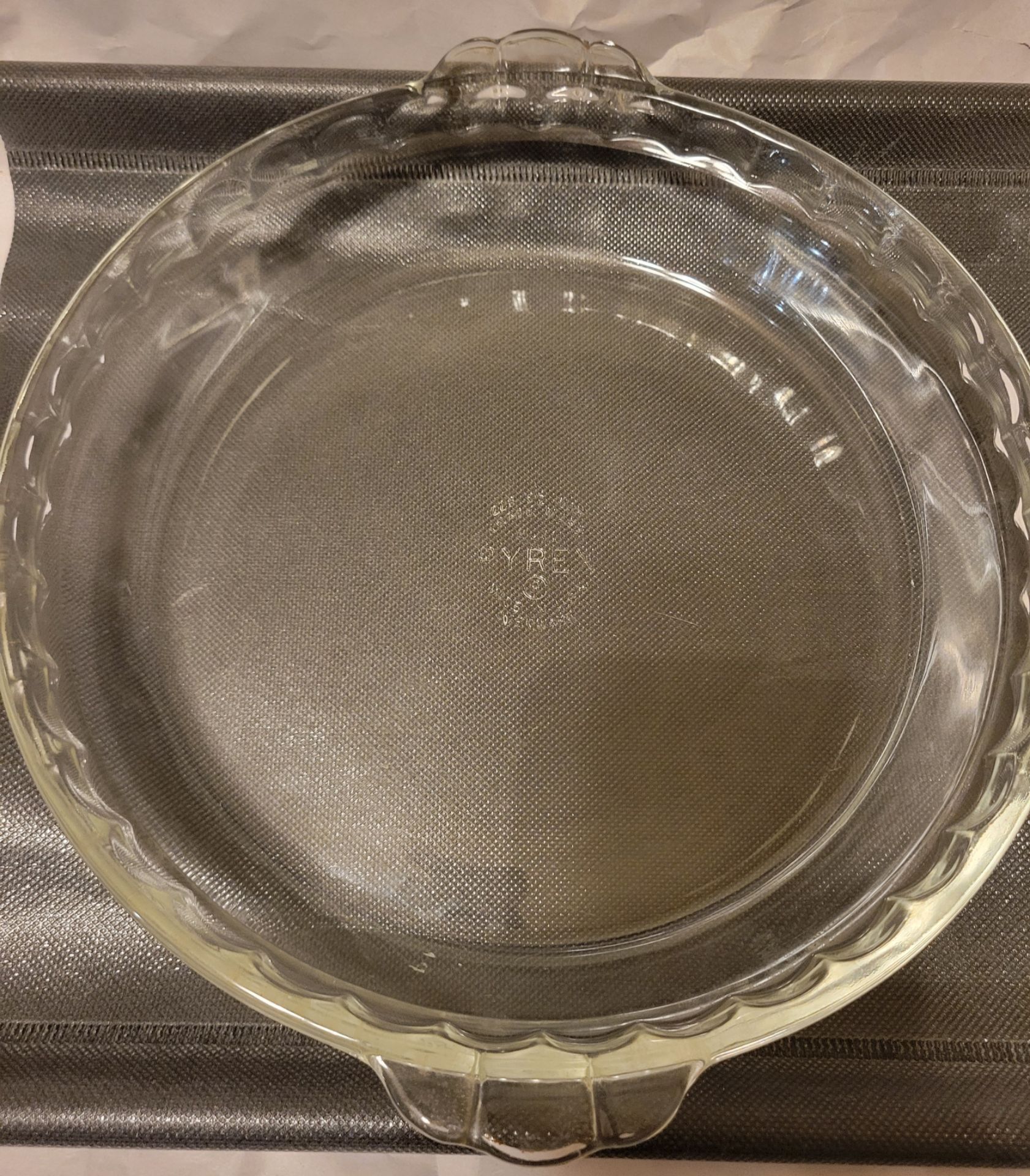 Vintage PYREX pie plate for Sale in Schertz, TX - OfferUp