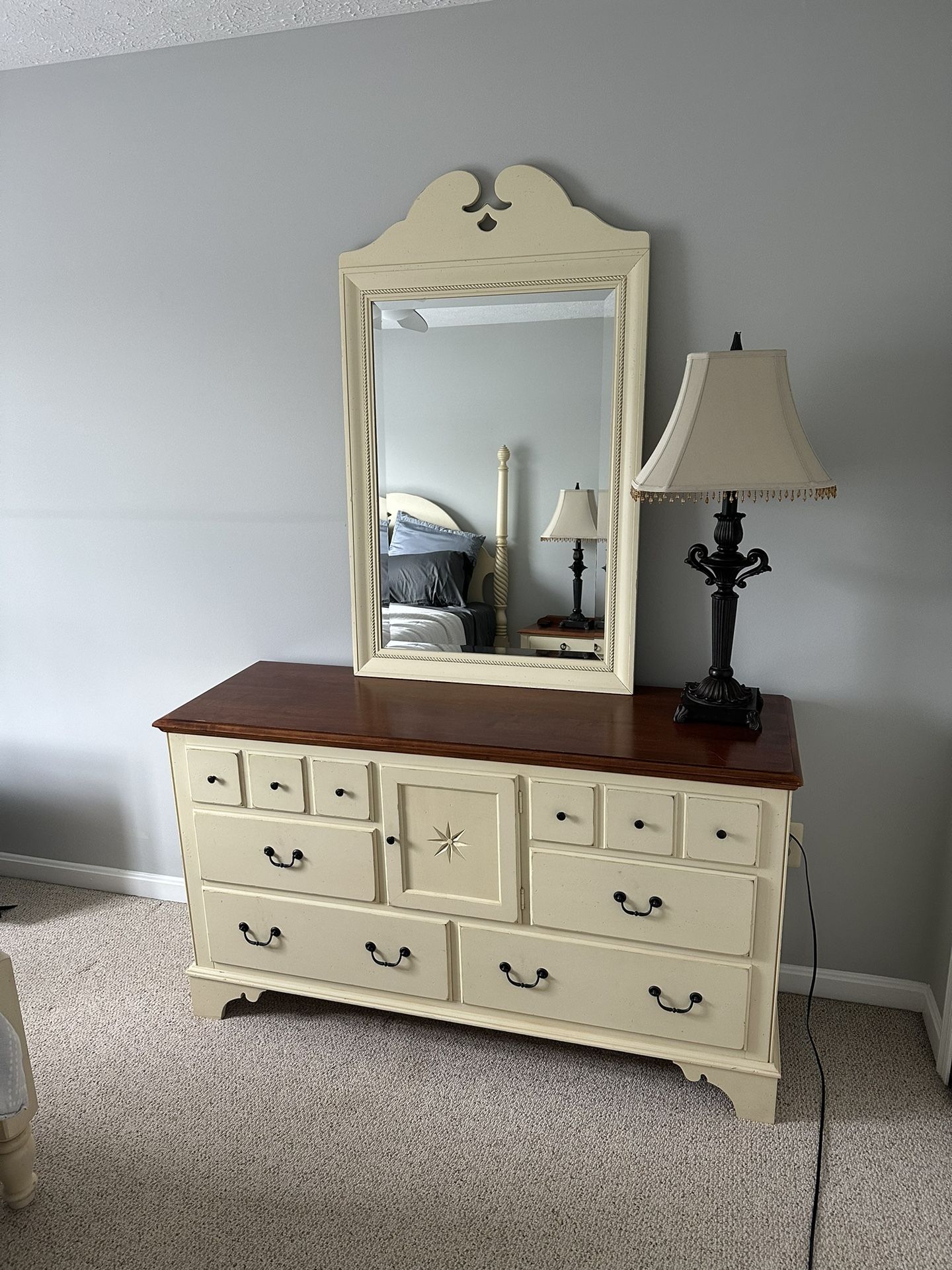 Ethan Allen Bedroom Set for Sale – Stylish Sleep Solutions Today
