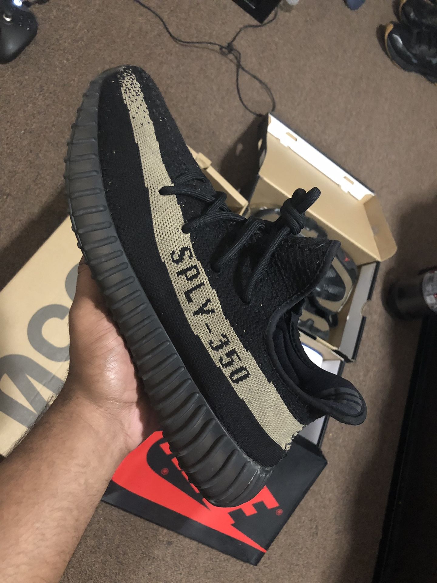 Yeezy Olive V2 for Sale in Bolingbrook, IL - OfferUp