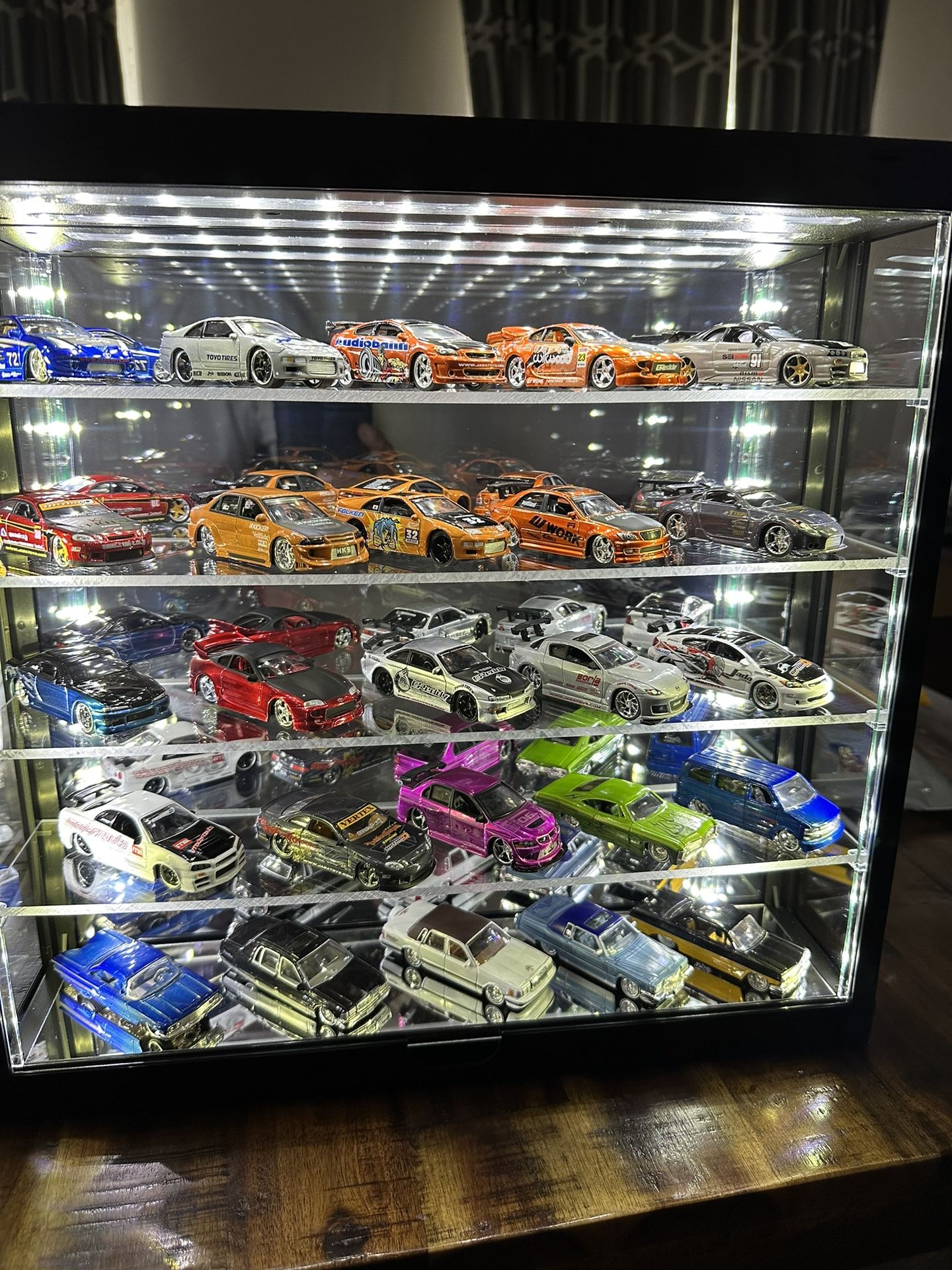 MIJO LED DISPLAY CASES HOLDS JADA /HOTWHEELS/KAIDO HOUSE ANY 1/64 Scale ...