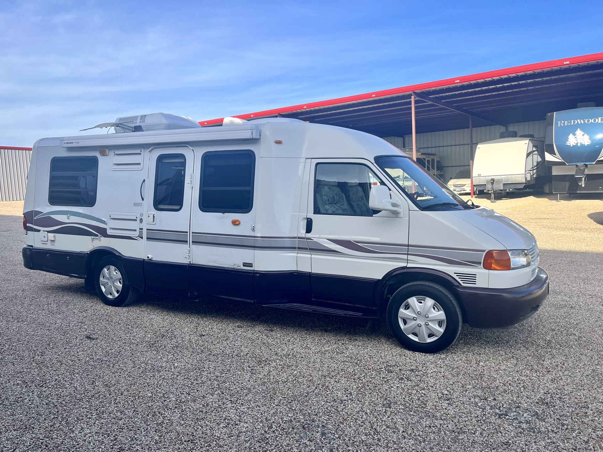1999 Winnebago Rialta for Sale in Arlington, TX - OfferUp