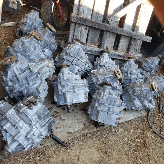 Toyota TRANSFER CASES RF1A 22R 4X4 CASE Top & Forward shift for Sale in ...