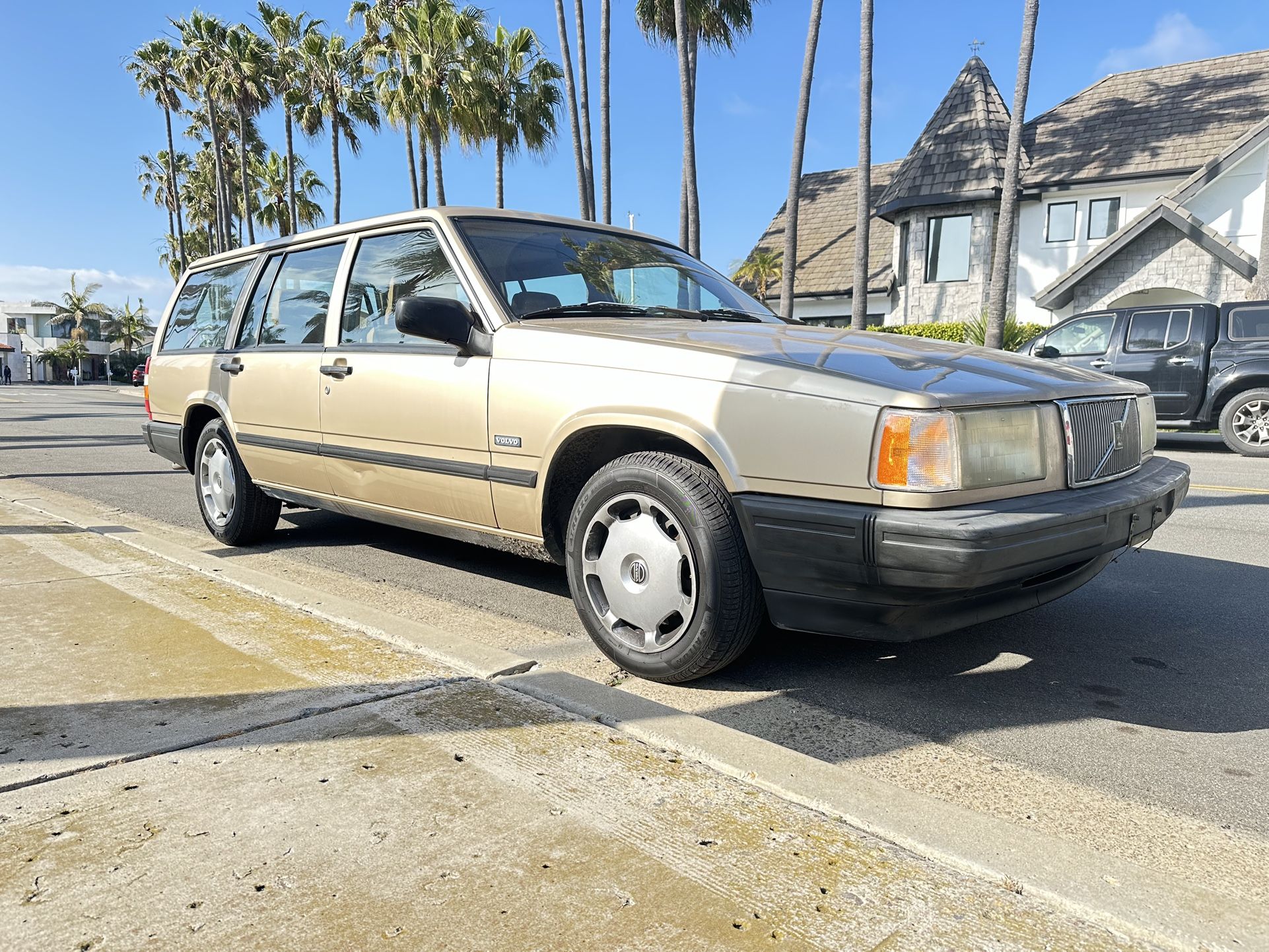1991 Volvo 740 Station Wagonnull